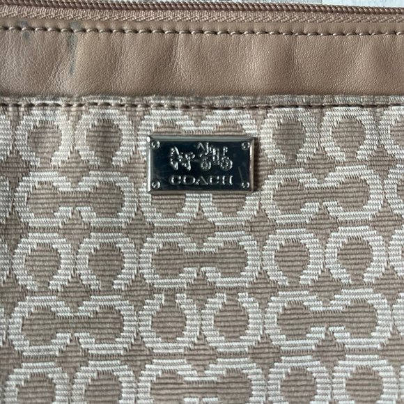 Coach | Bags | Coach Swingback Madison Op Art Needlepoint Khaki ...